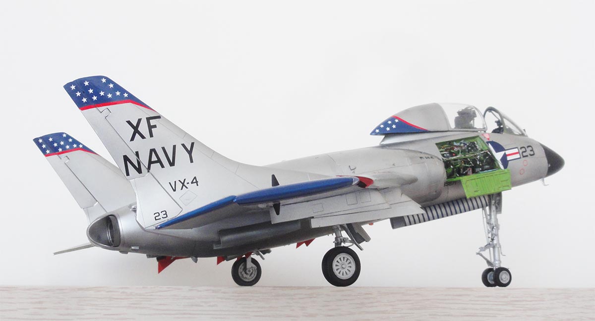 Vought F7U Cutlass in 1/32